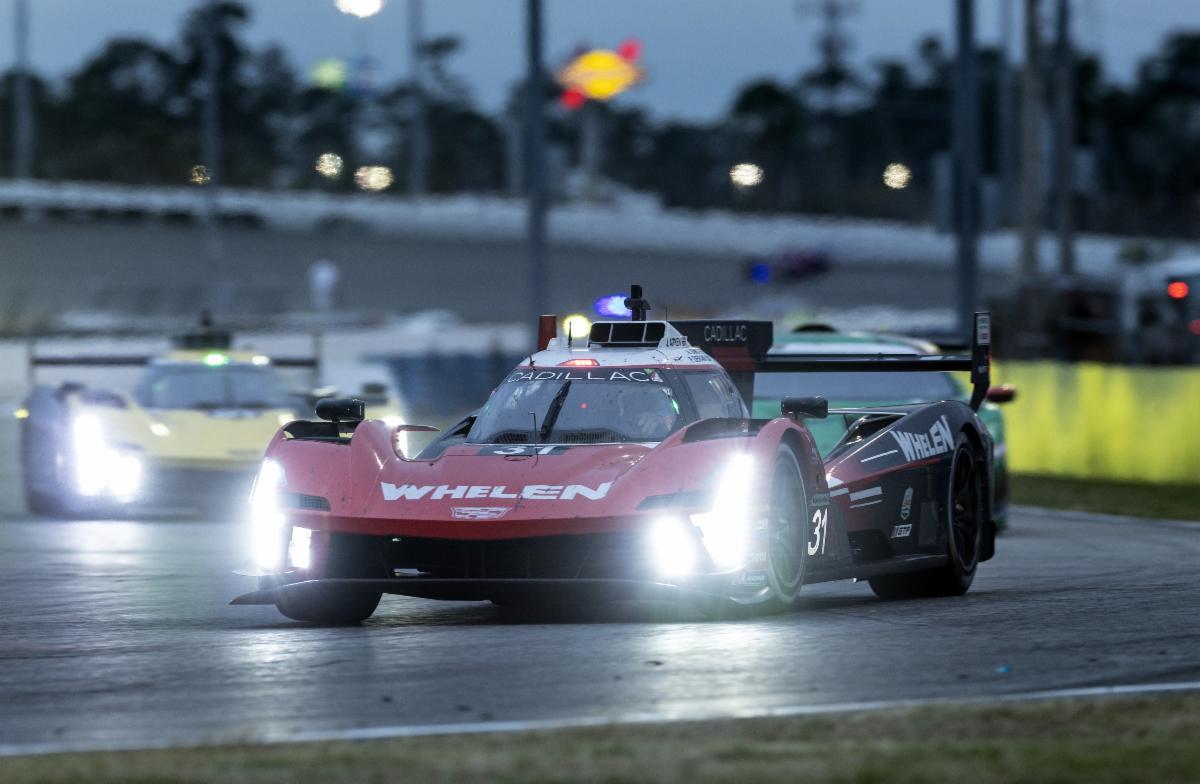 Cadillac Racing leads Rolex 24 at eight-hour mark | Endurance Info