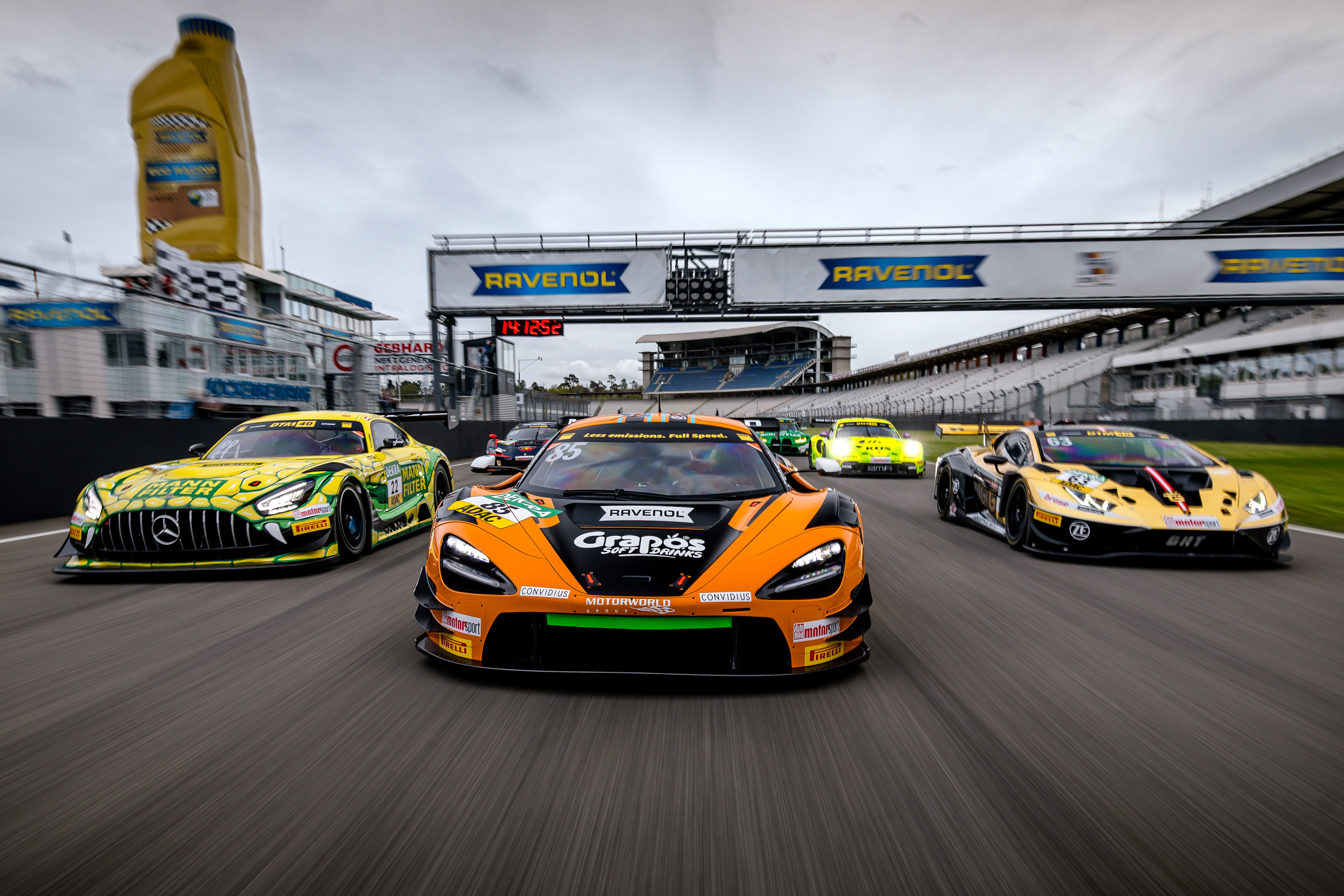 First laps in the DTM 2024: Güven celebrates successful start with ...
