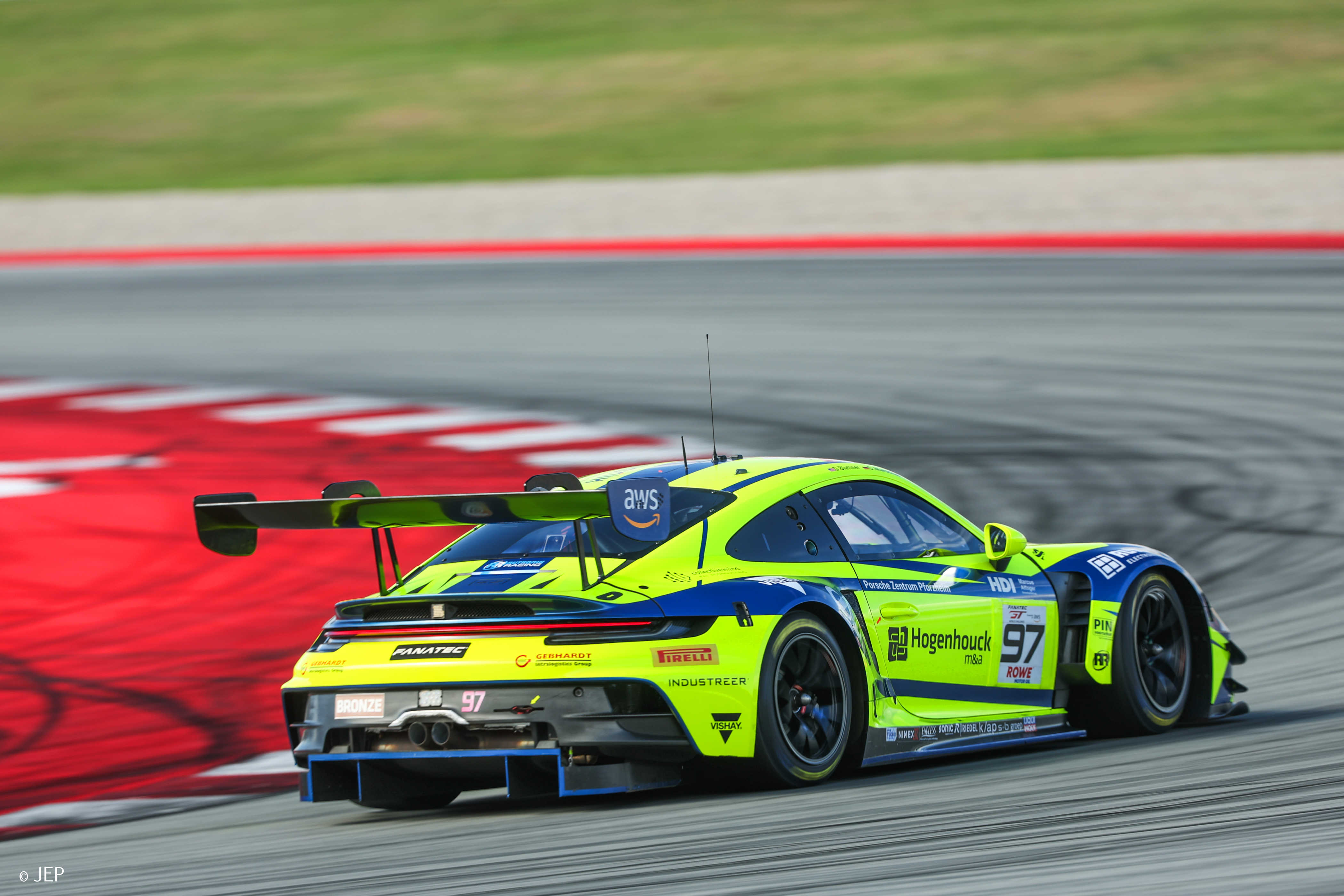 Rutronik Racing with international line-up in GT World Challenge Europe ...