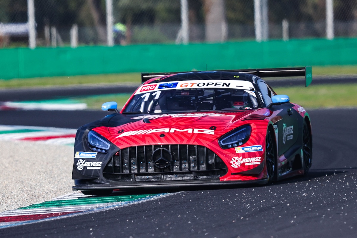 Révész (Motopark Mercedes) crowned new Champion, Bennett-Mosca (AF ...