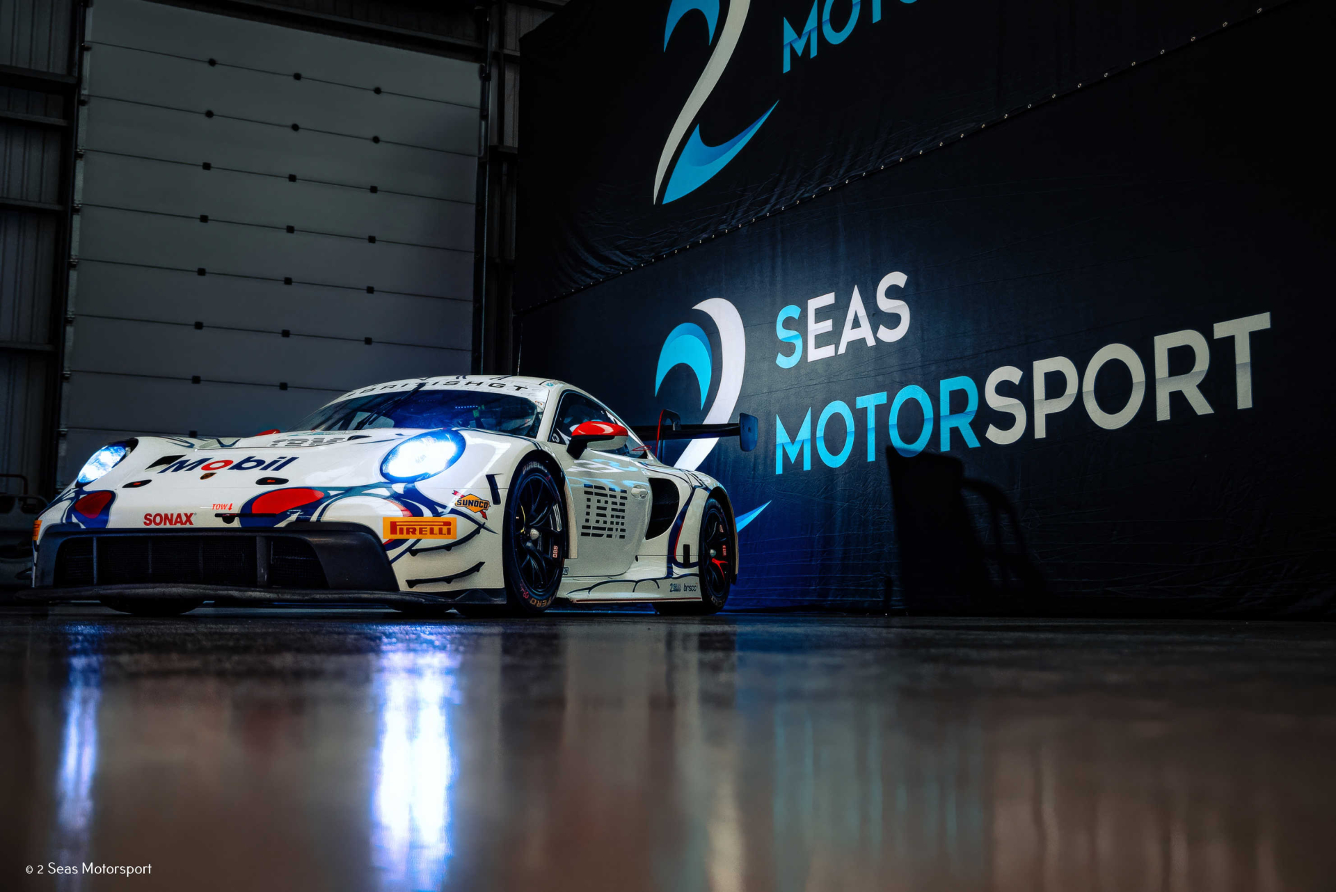 Ian Loggie and Phil Keen make Porsche switch with 2 Seas Motorsport ...
